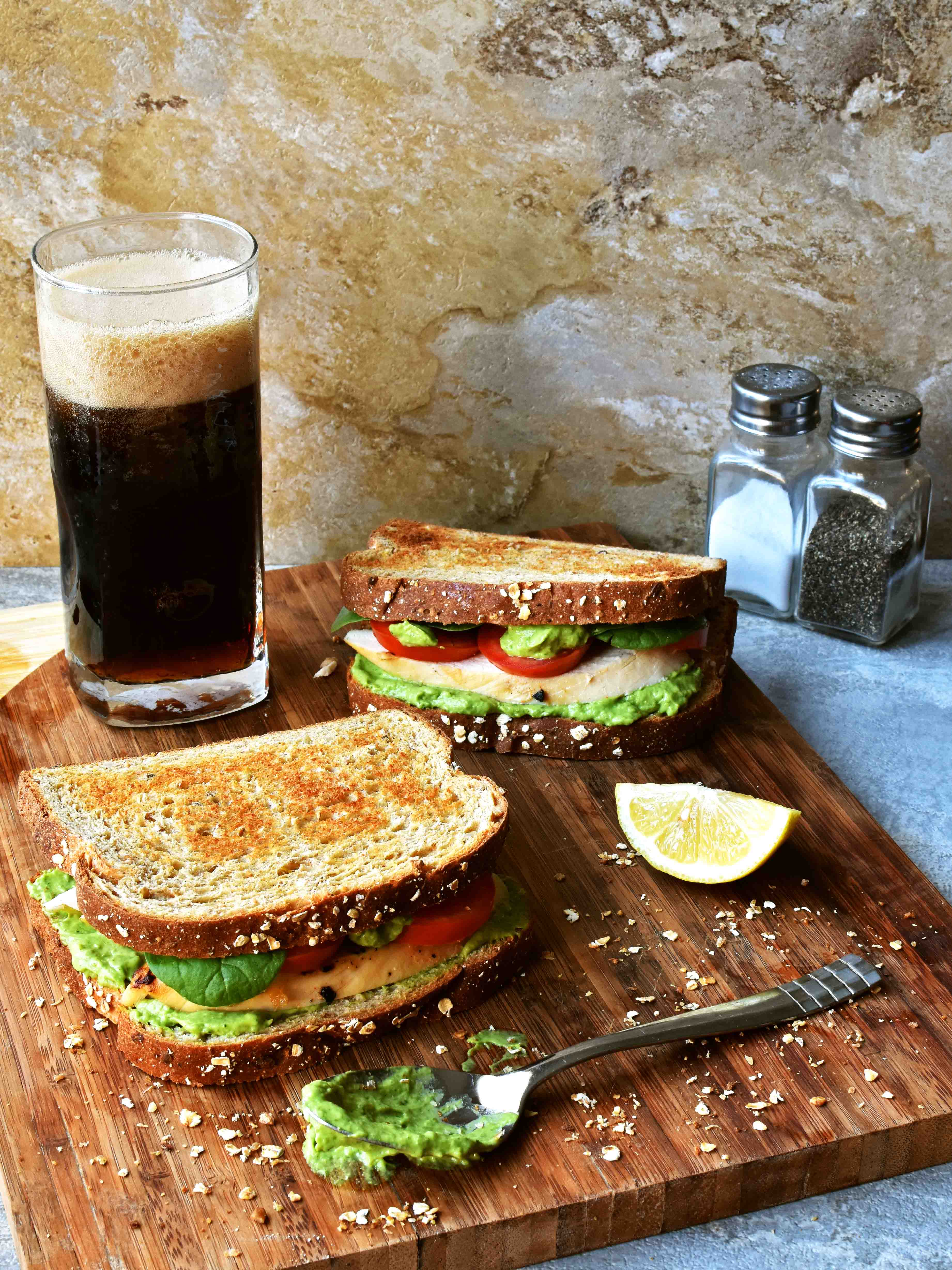 Roasted Chicken Sandwich with Green Delight Sauce - Pepper Delight